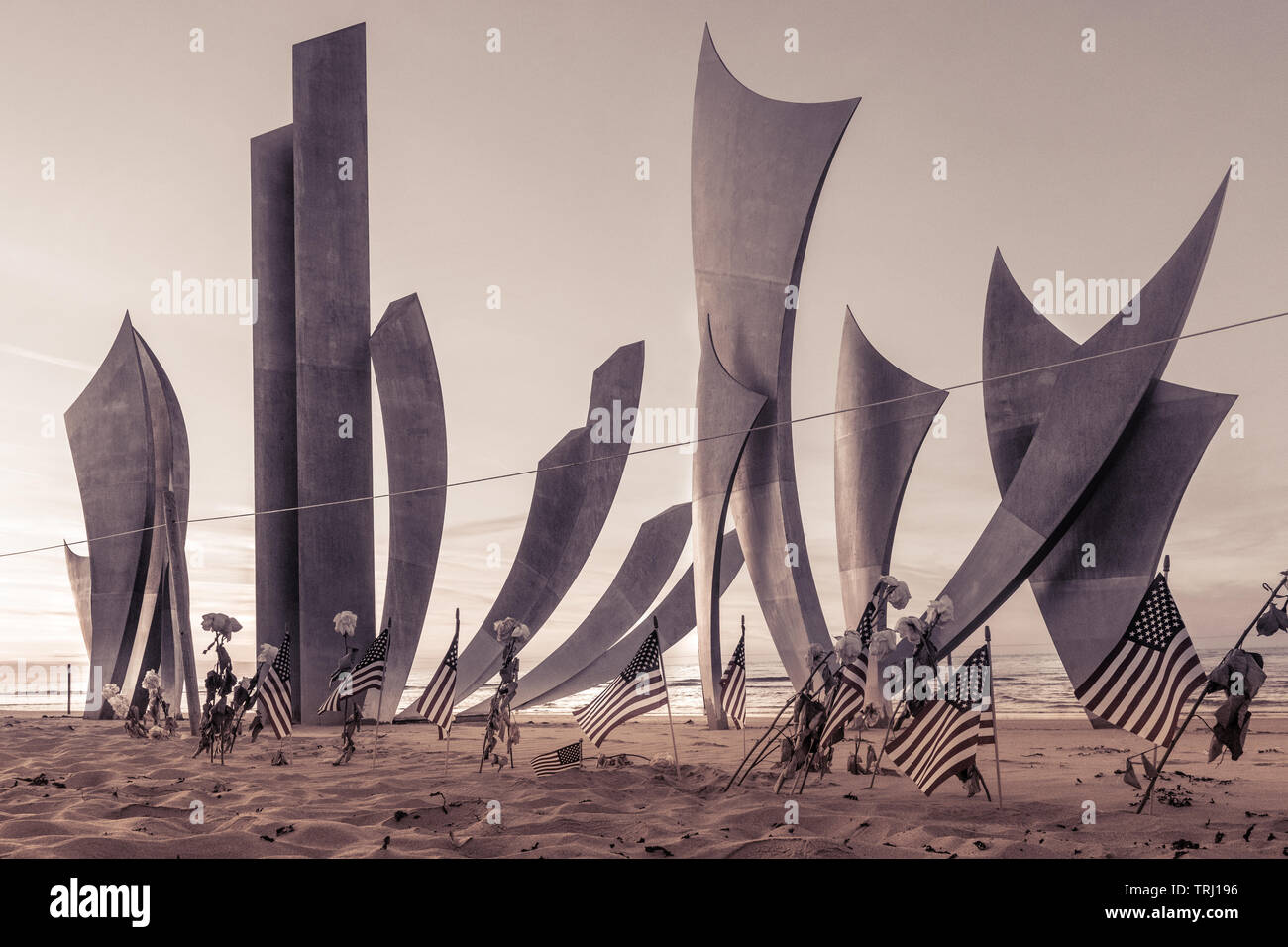 American memorial on Omaha beach in commemoration of the fallen ...