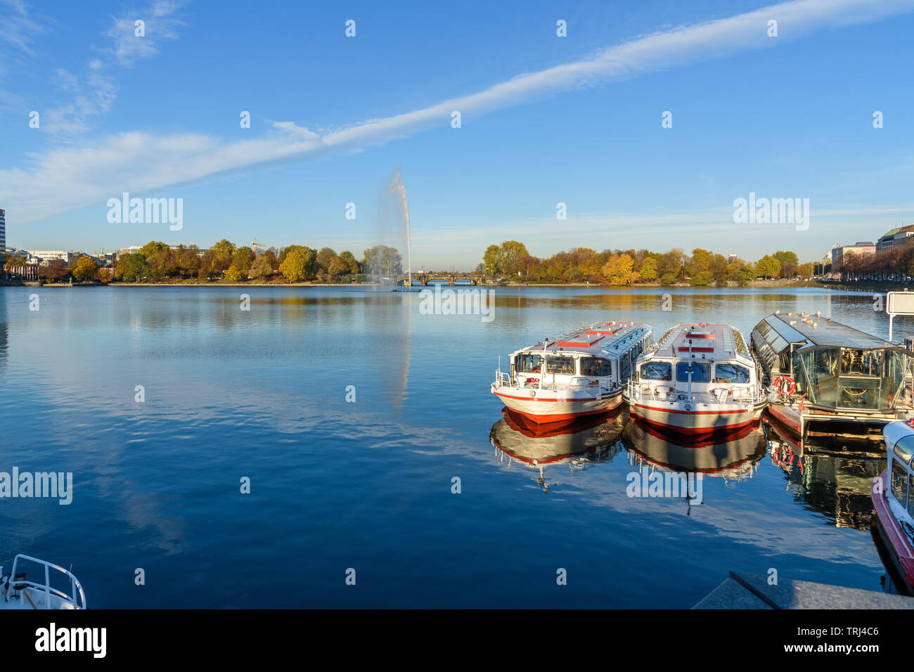 View of Binnenalster or Inner Alster Lake with Alster Fountains in ...