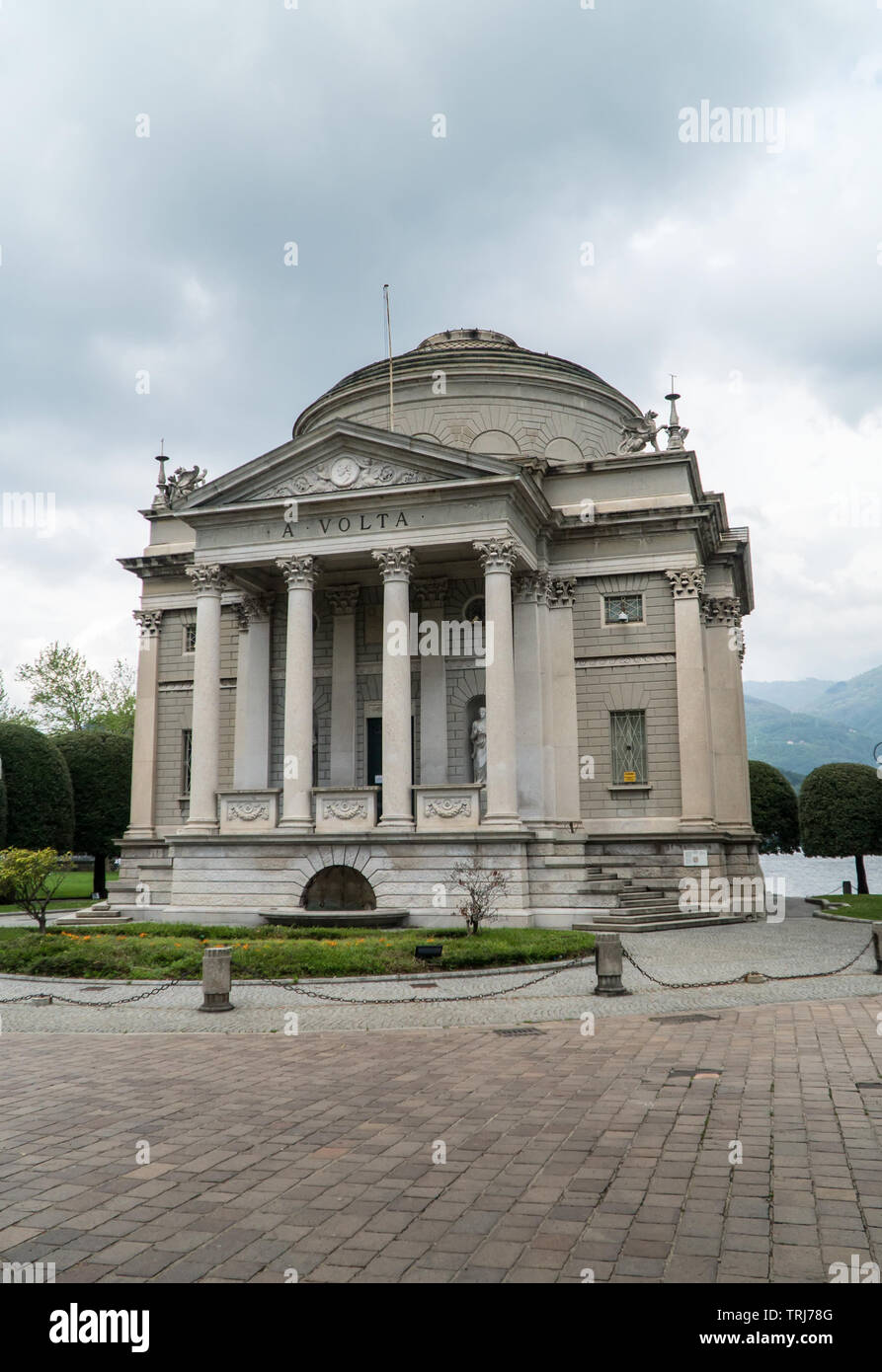 Volta Temple museum in Como, Italy. Tempio Voltiano Stock Photo - Alamy