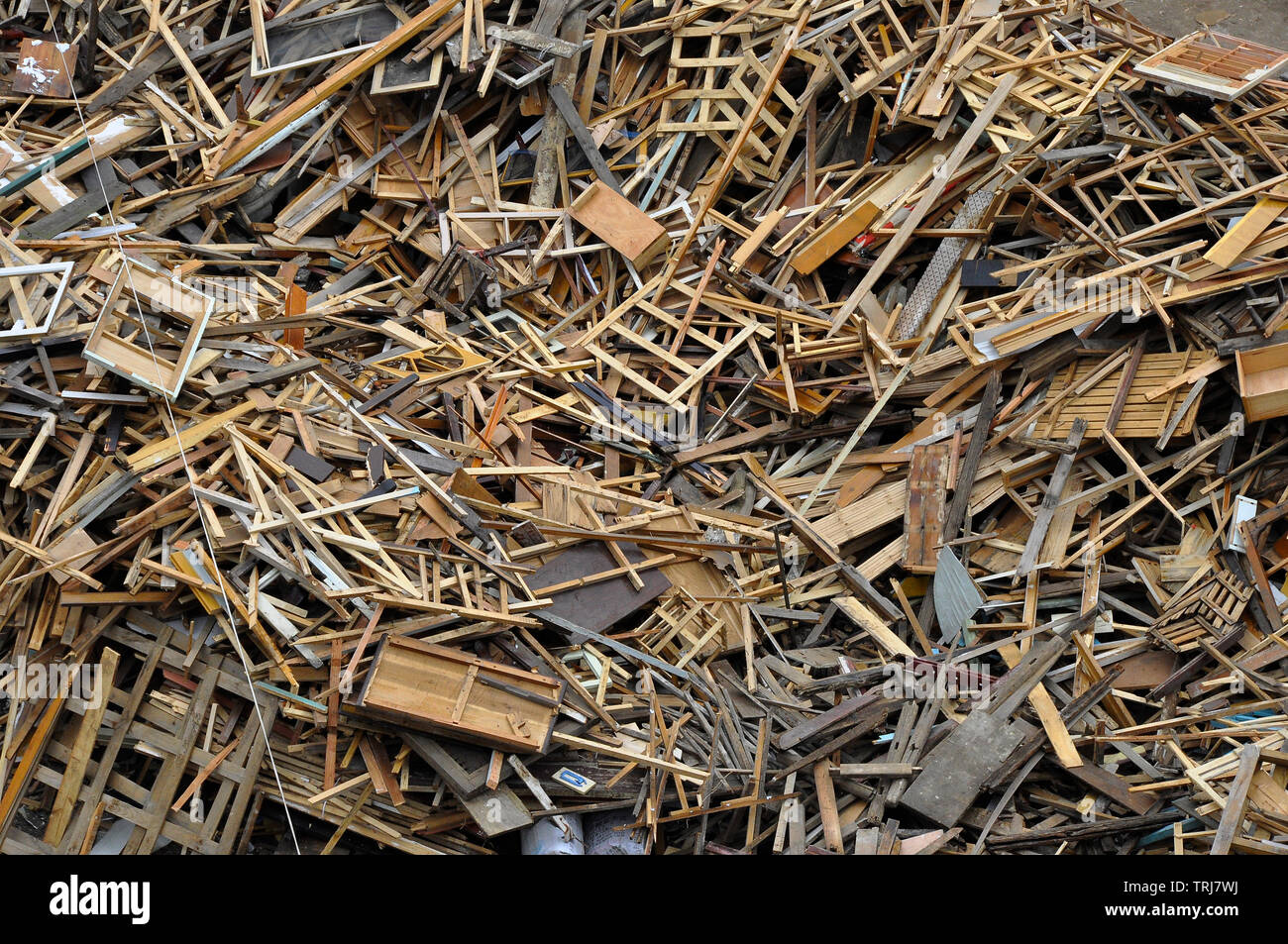 Waste timber hi-res stock photography and images - Alamy