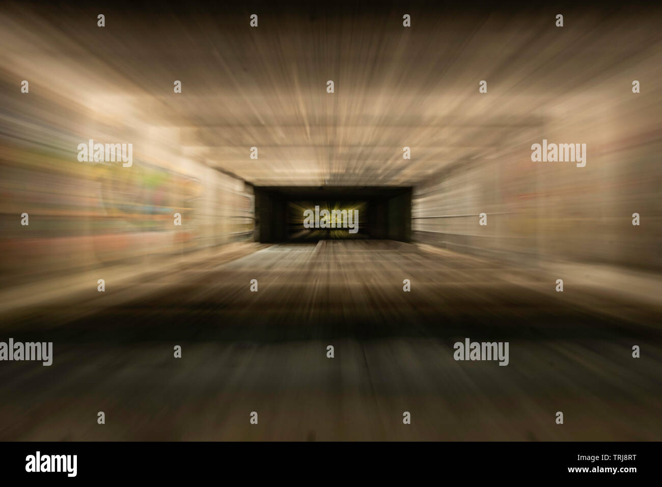 Zoom architecture hi-res stock photography and images - Alamy