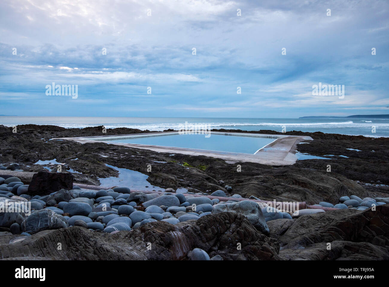 Rock pool swimming pool westward hi-res stock photography and images ...