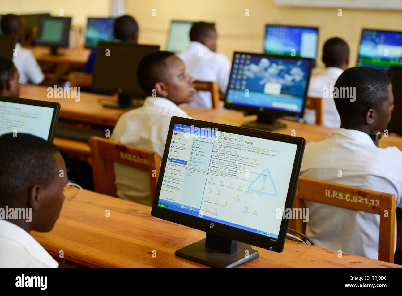 RWANDA, Butare, children in computer class in secondary school / RUANDA ...
