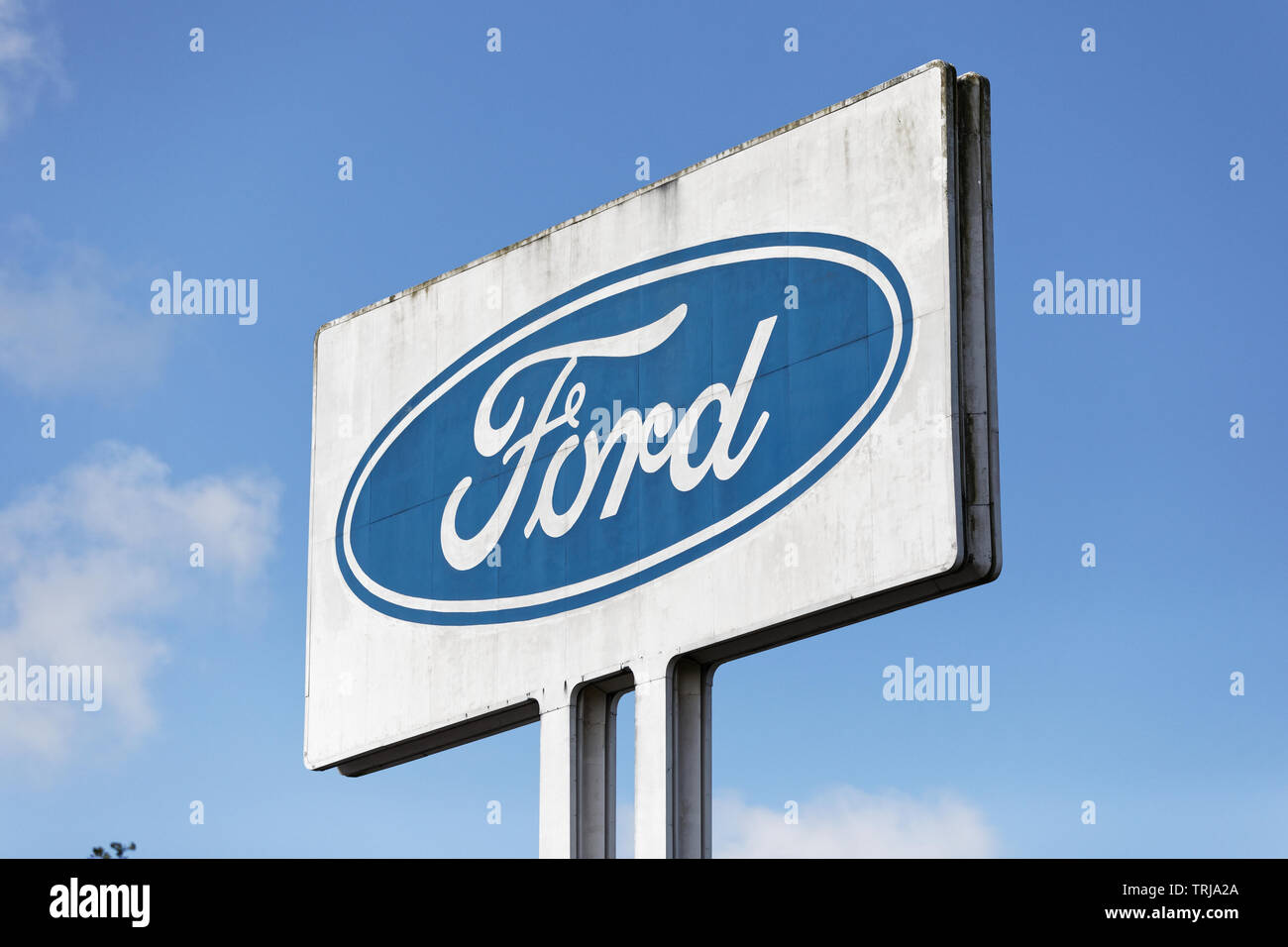Ford bridgend engine plant hi-res stock photography and images - Alamy