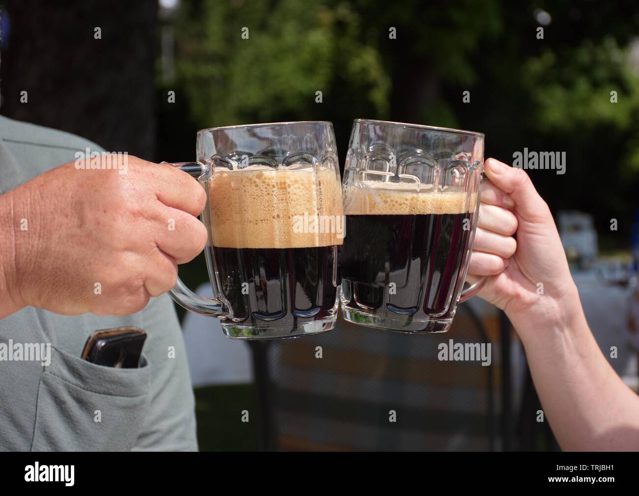 Beer glass cheers hi-res stock photography and images - Alamy