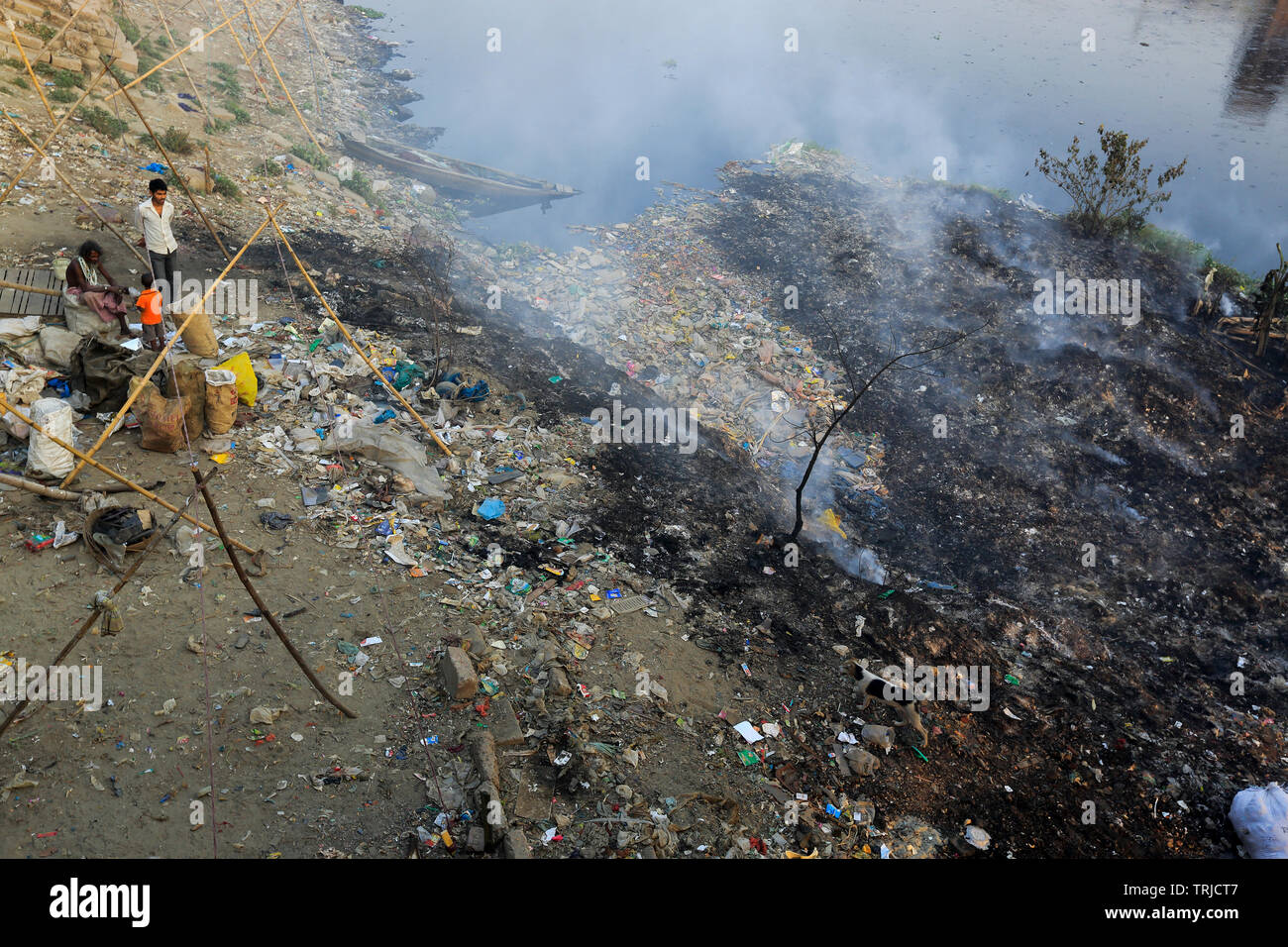 Land pollution hi-res stock photography and images - Alamy