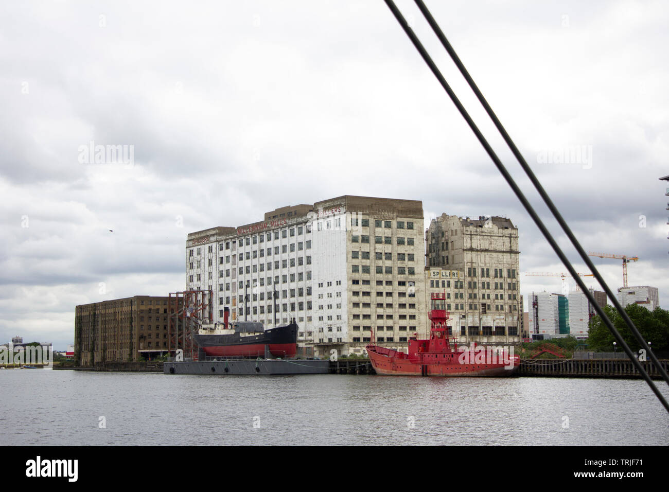 Old mills london hi-res stock photography and images - Alamy