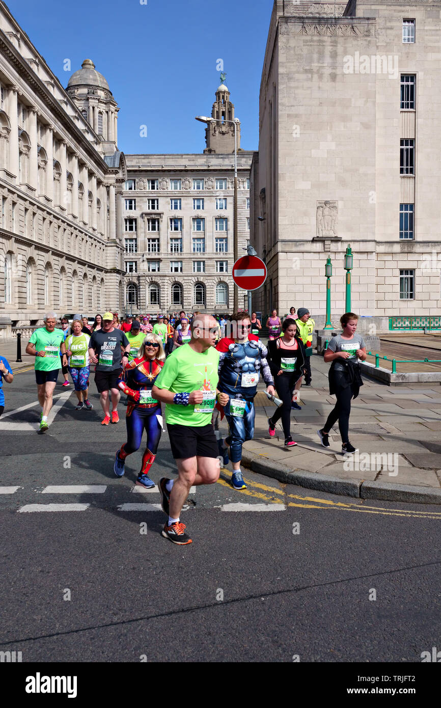 Fancy dress runners hi-res stock photography and images - Alamy
