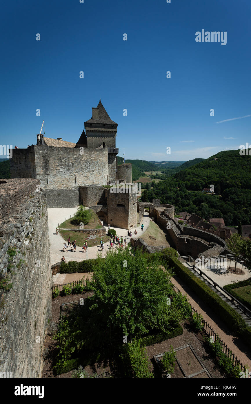 Chateau de Castelnaud castle, Dordogne, France Stock Photo - Alamy