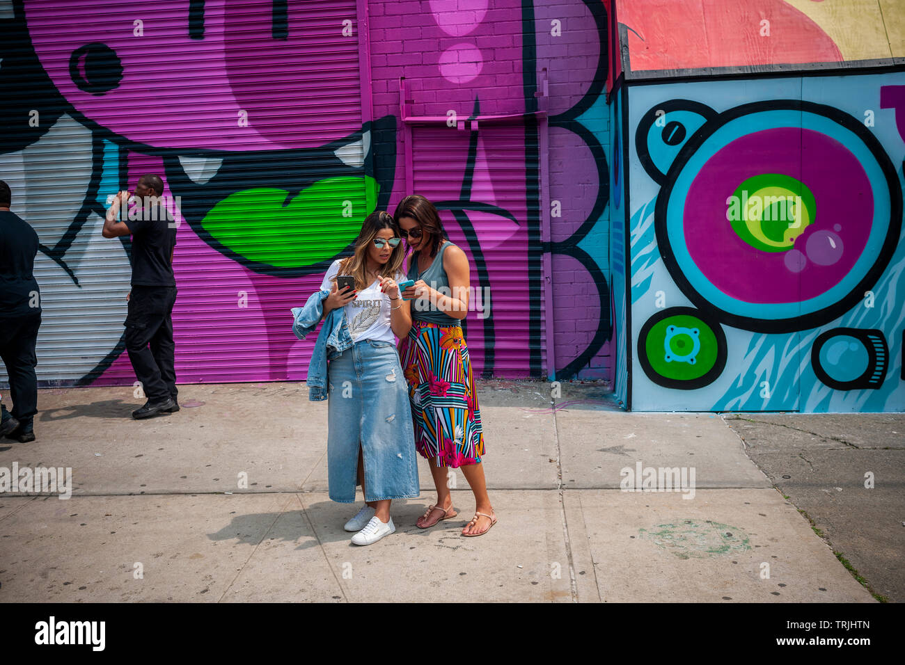 Thousands pour into Bushwick, Brooklyn in New York for the annual ...