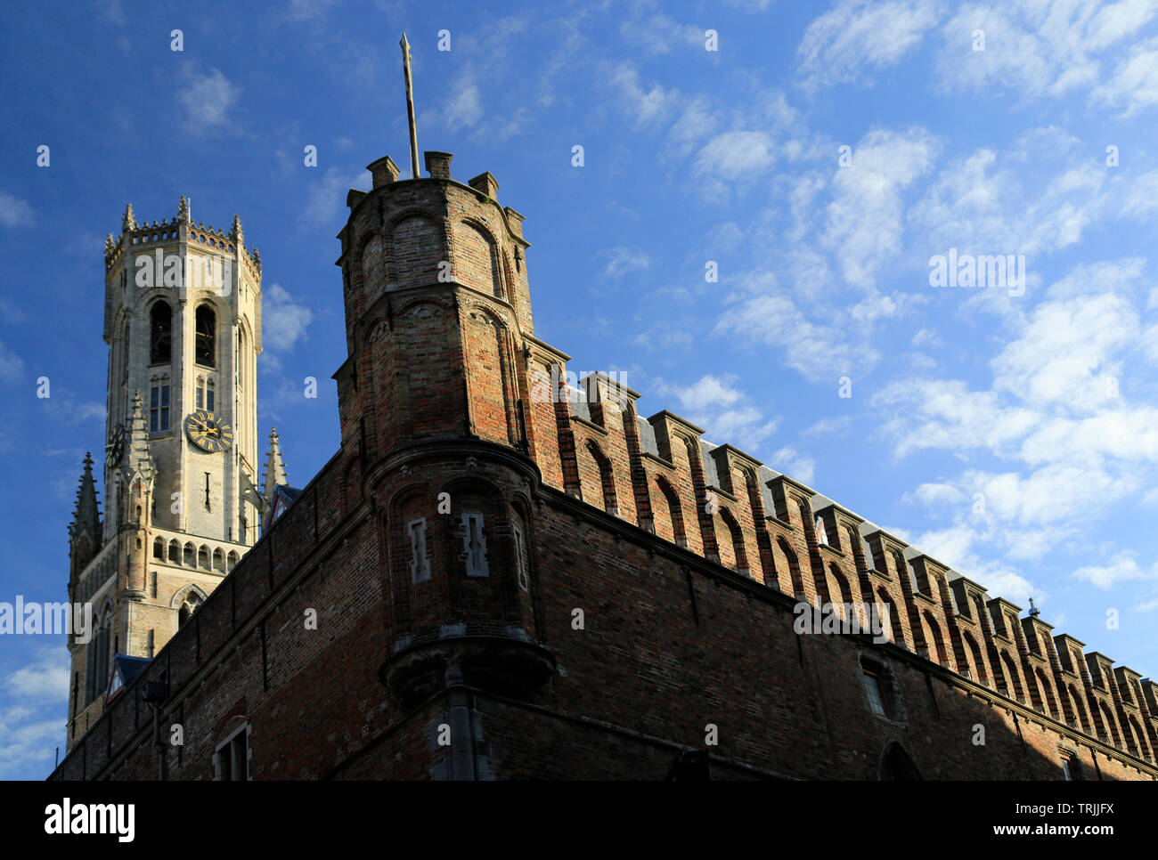 Crenellated brick wall hi-res stock photography and images - Alamy