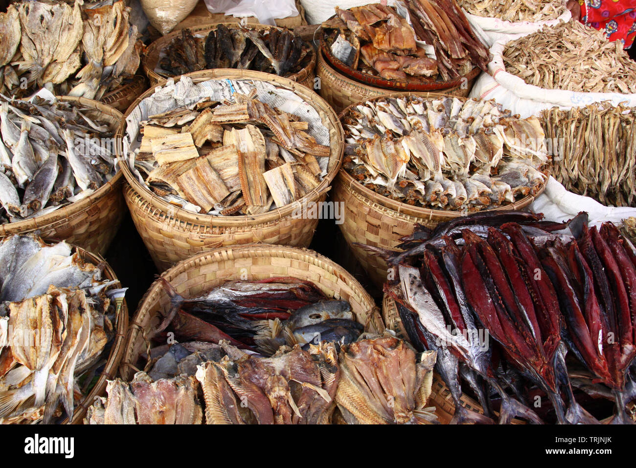 Myanmar seafood cuisine hi-res stock photography and images - Alamy