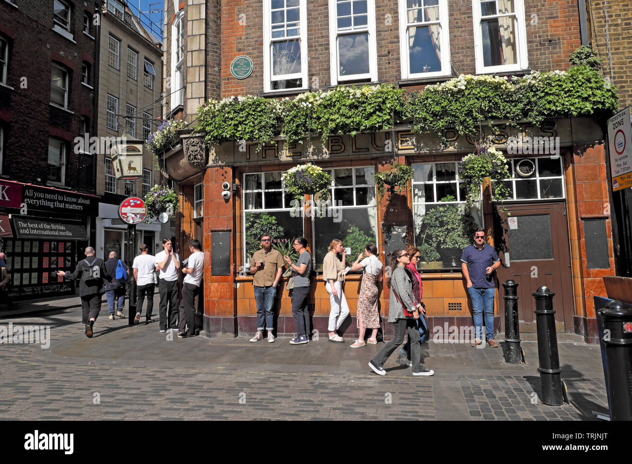 Culture de pub hi-res stock photography and images - Alamy