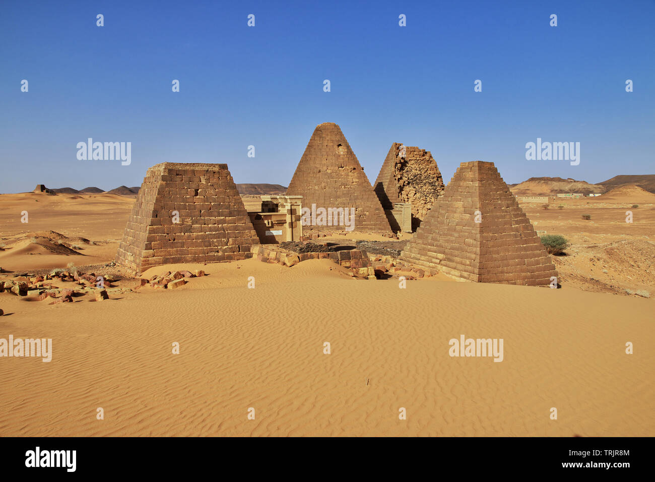 The ancient pyramids of Meroe in Sudan's desert Stock Photo - Alamy
