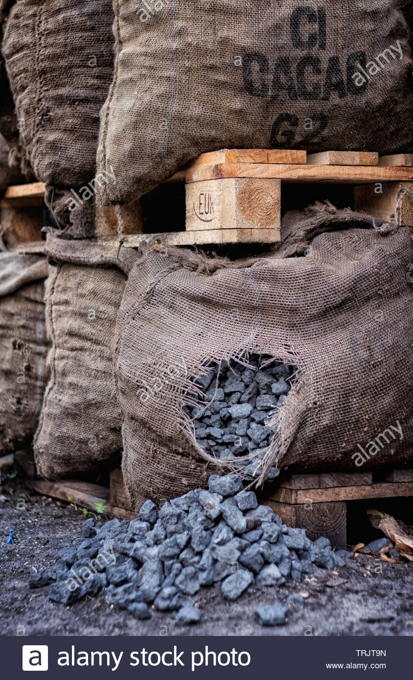 Bags Of Coal High Resolution Stock Photography and Images - Alamy