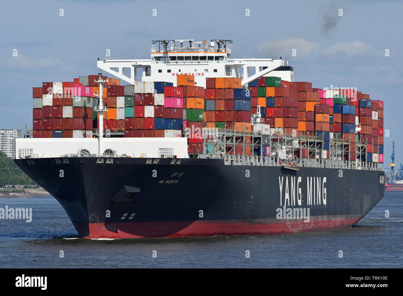 Yang ming line hi-res stock photography and images - Alamy