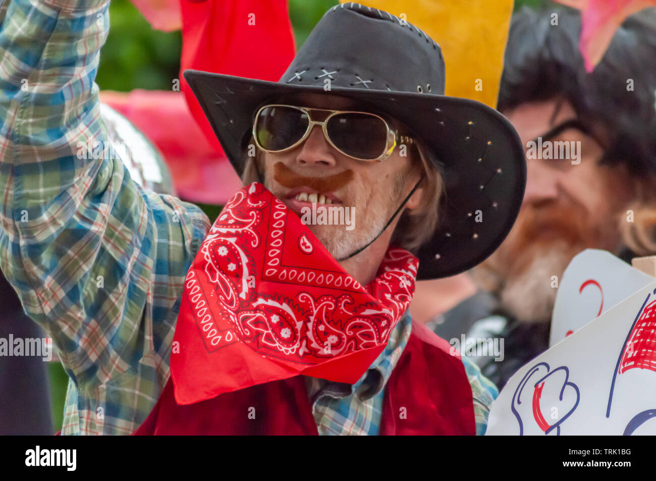 Glasgow , Scotland, UK. 7th June, 2019. A man dressed as a cowboy in ...