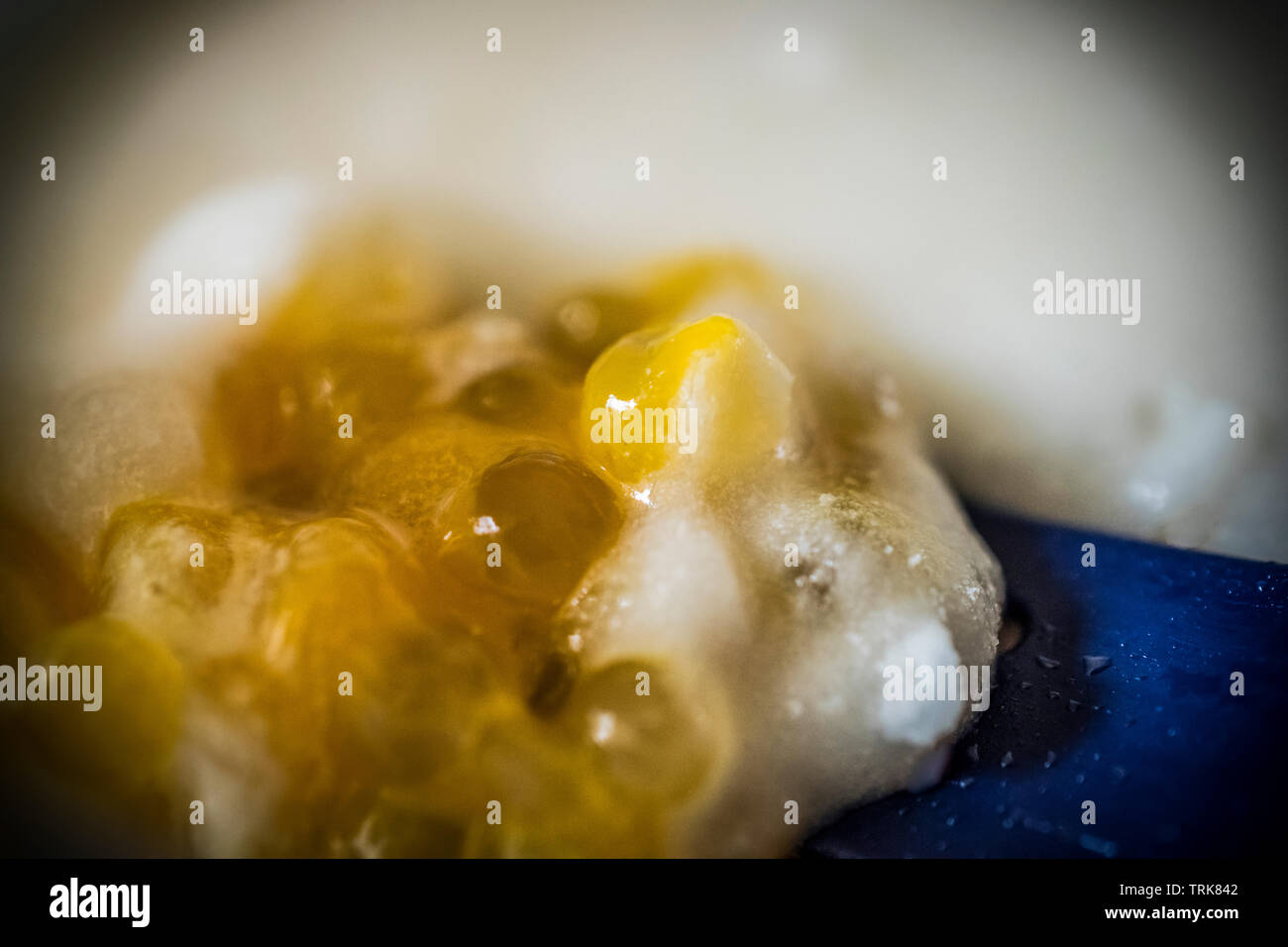 Thai rice pudding mango hi-res stock photography and images - Alamy