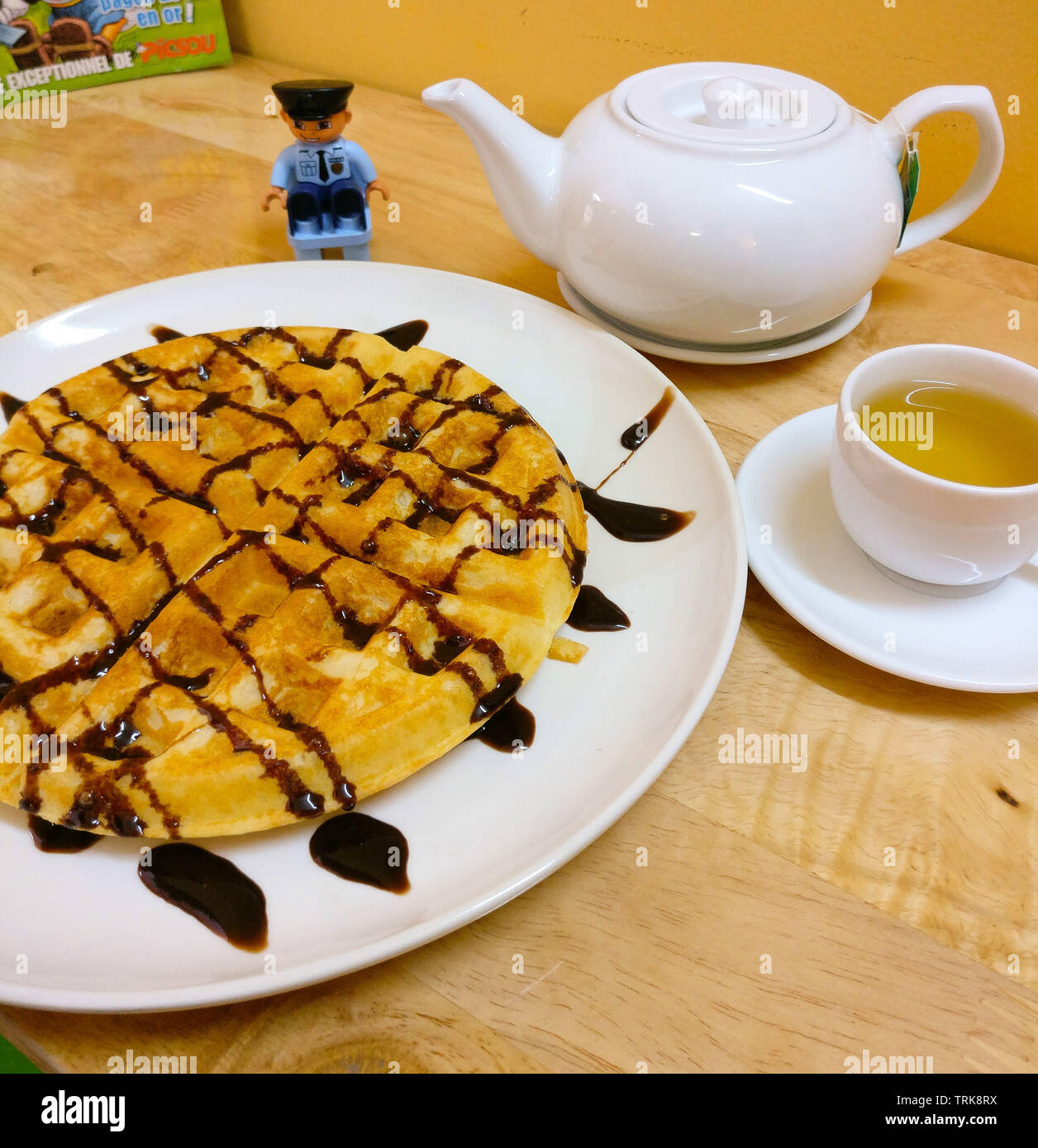 Waffle bakery hi-res stock photography and images - Alamy