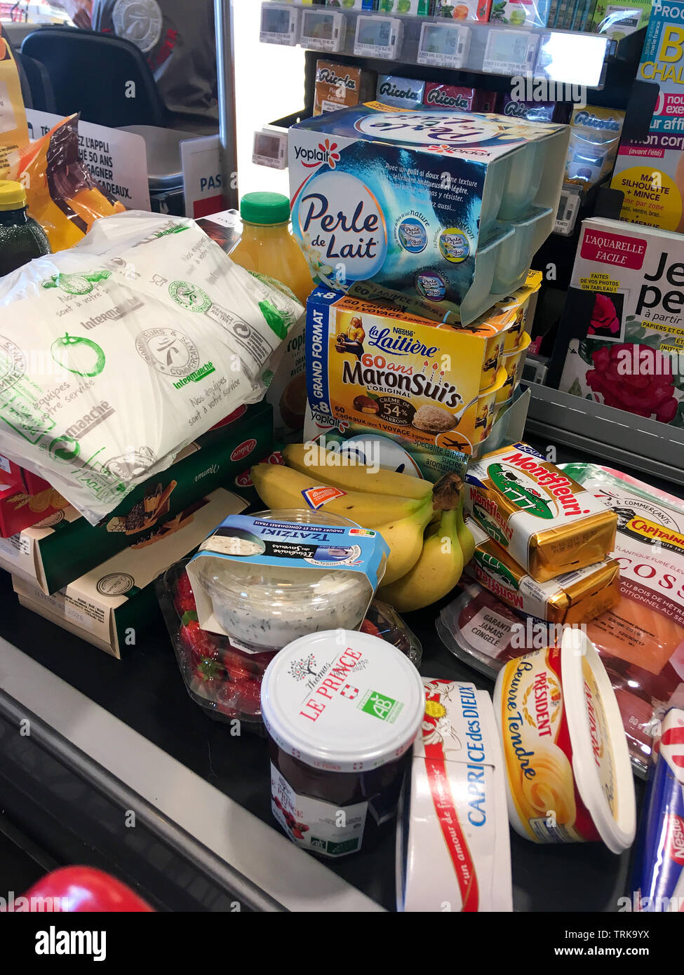 Caddy supermarche hi-res stock photography and images - Alamy