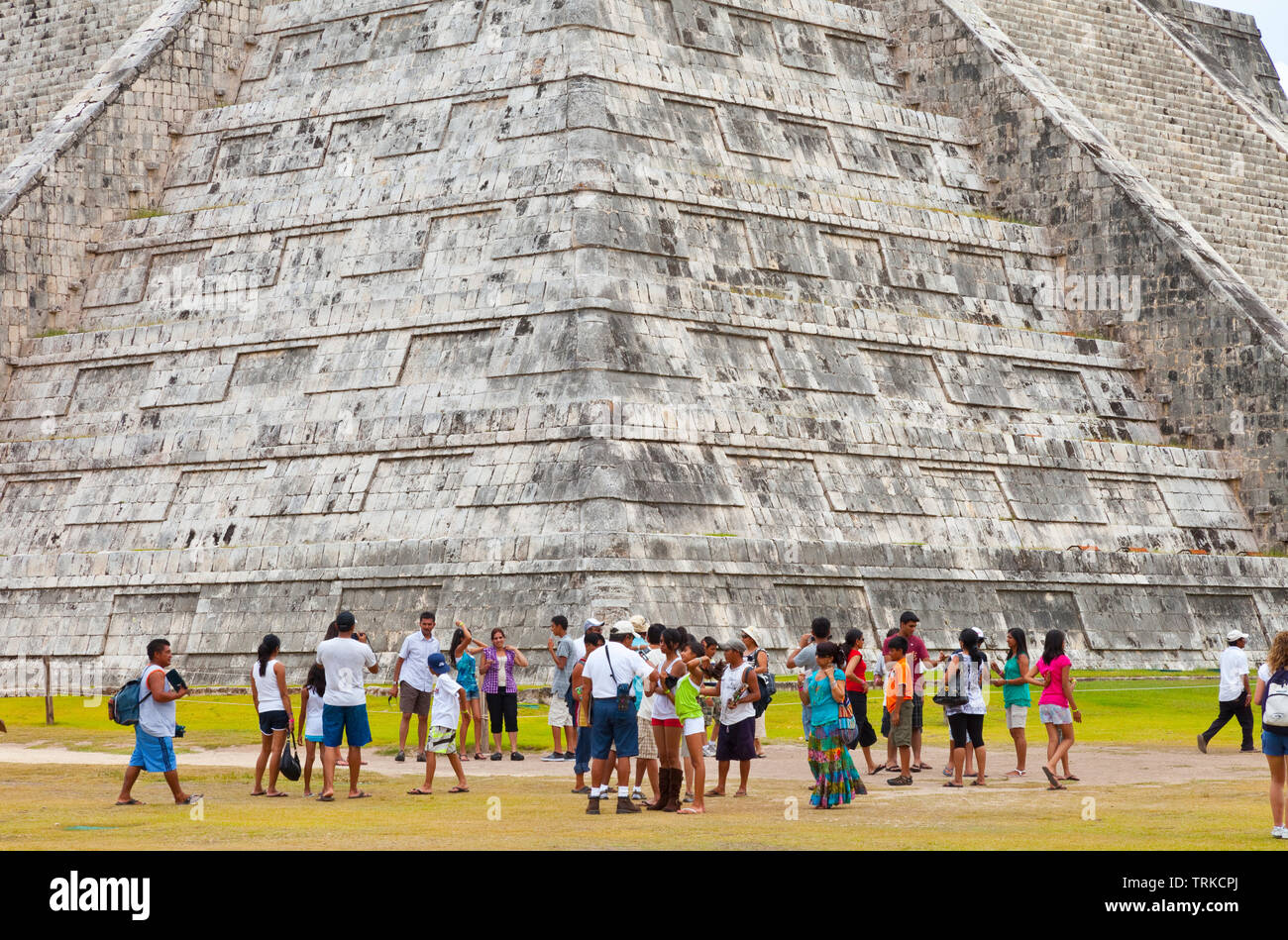 Piramide de yucatan hi-res stock photography and images - Alamy