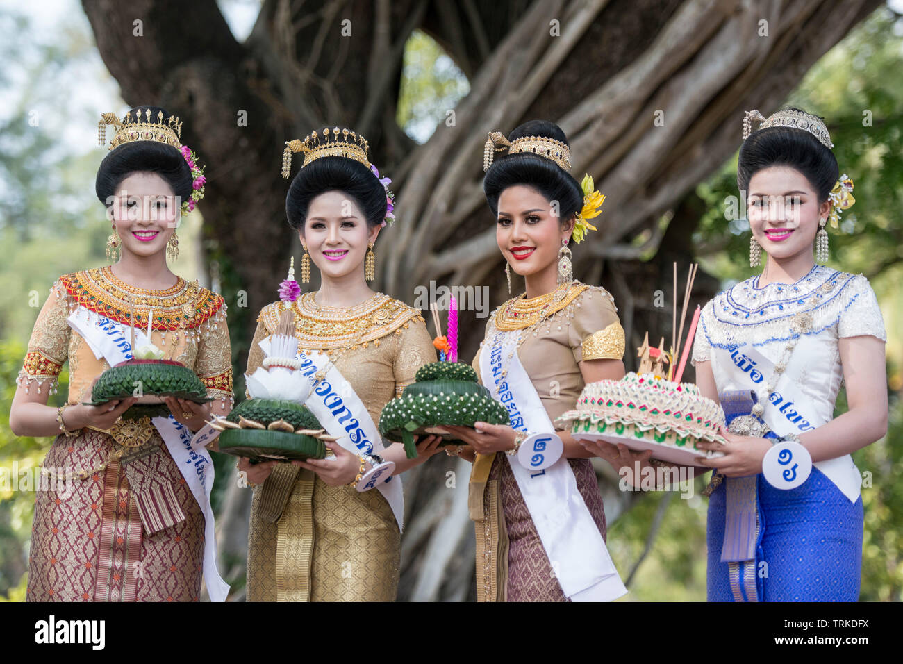 Traditional Thai People