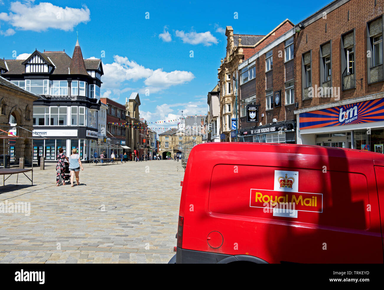 Pontefract town hall hi-res stock photography and images - Alamy
