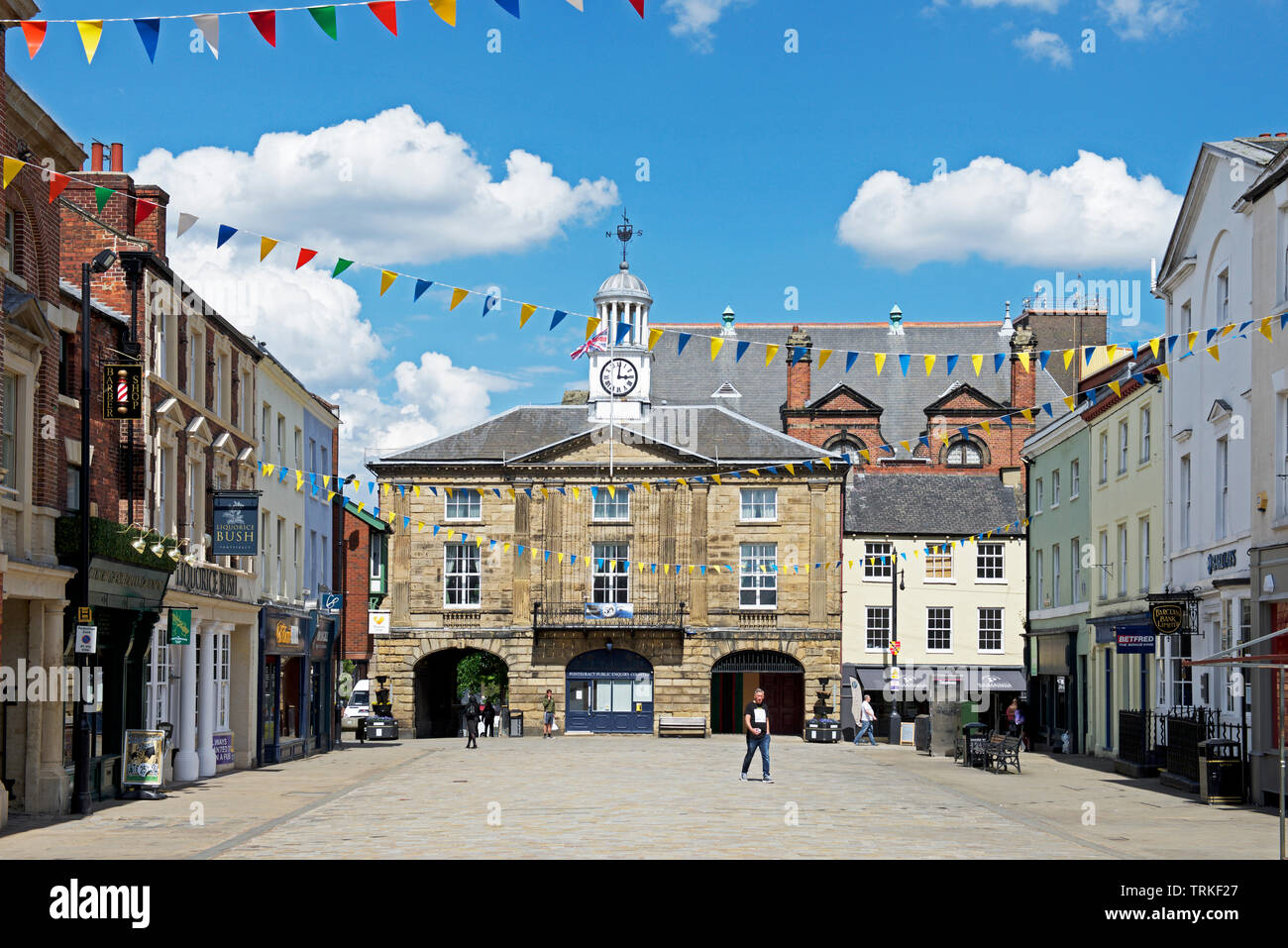 Pontefract west riding of yorkshire hi-res stock photography and images ...