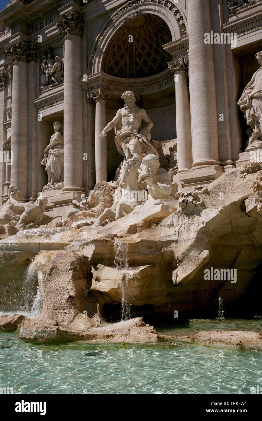 Monuments in rome hi-res stock photography and images - Alamy