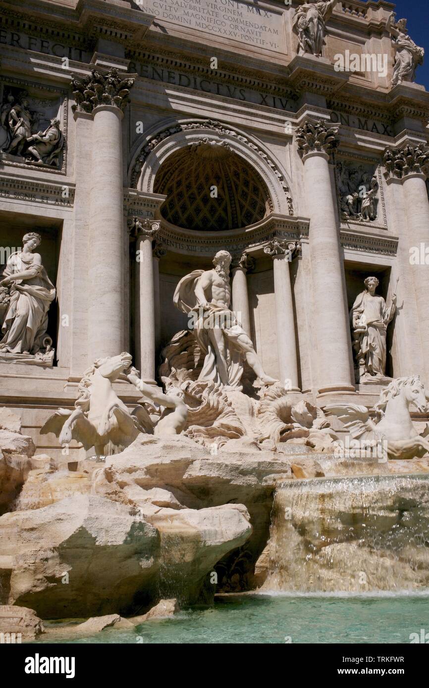 Famous monuments rome hi-res stock photography and images - Alamy