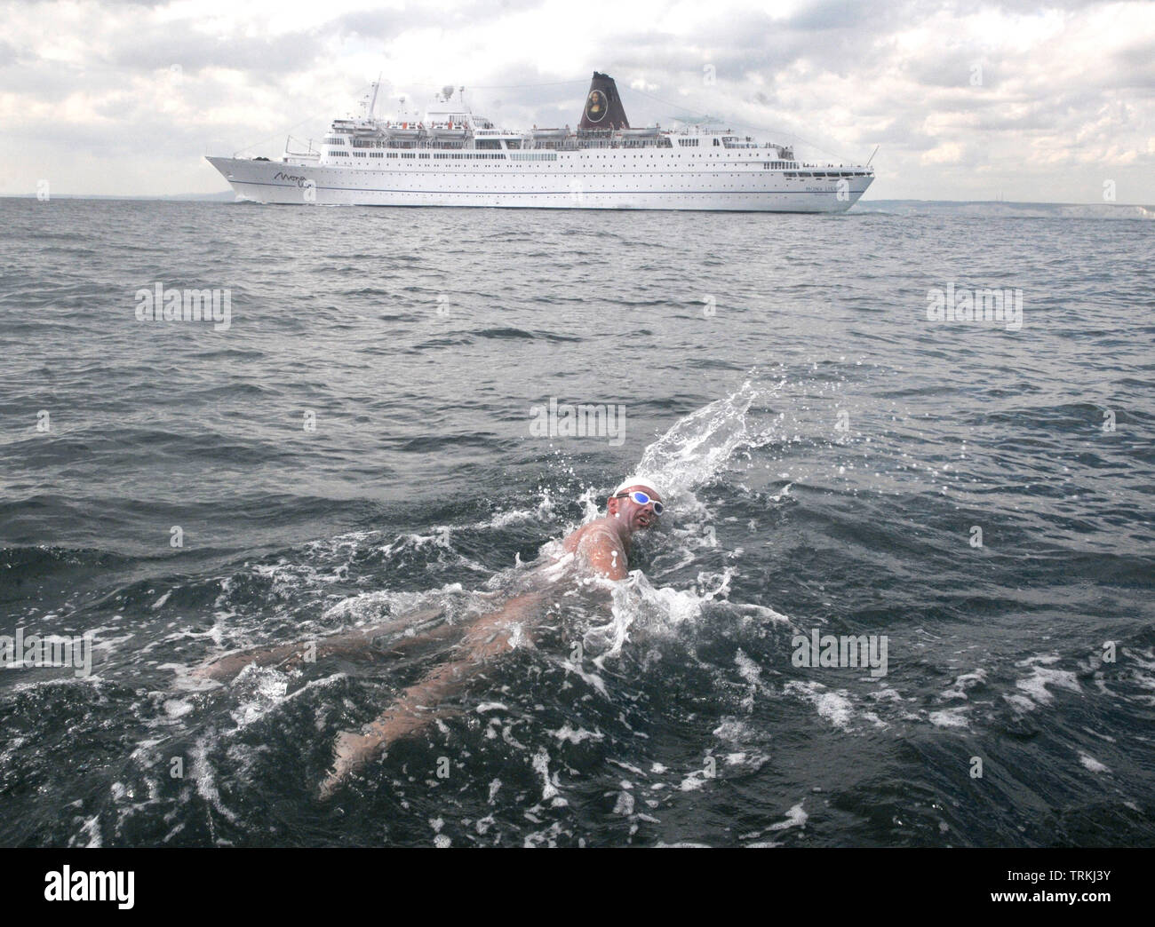 English Channel Swim High Resolution Stock Photography and Images - Alamy