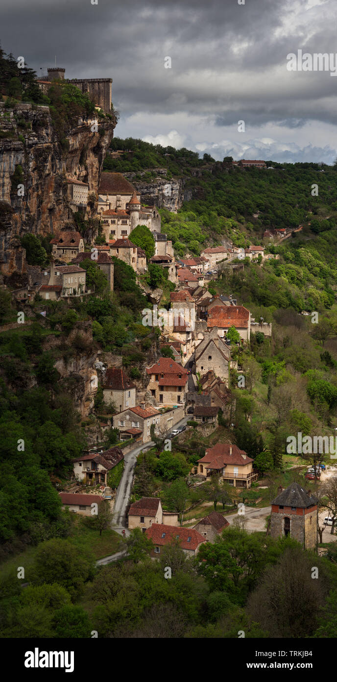 Occitan house hi-res stock photography and images - Alamy