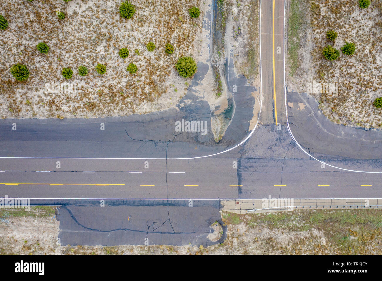 Highway crossing hi-res stock photography and images - Alamy