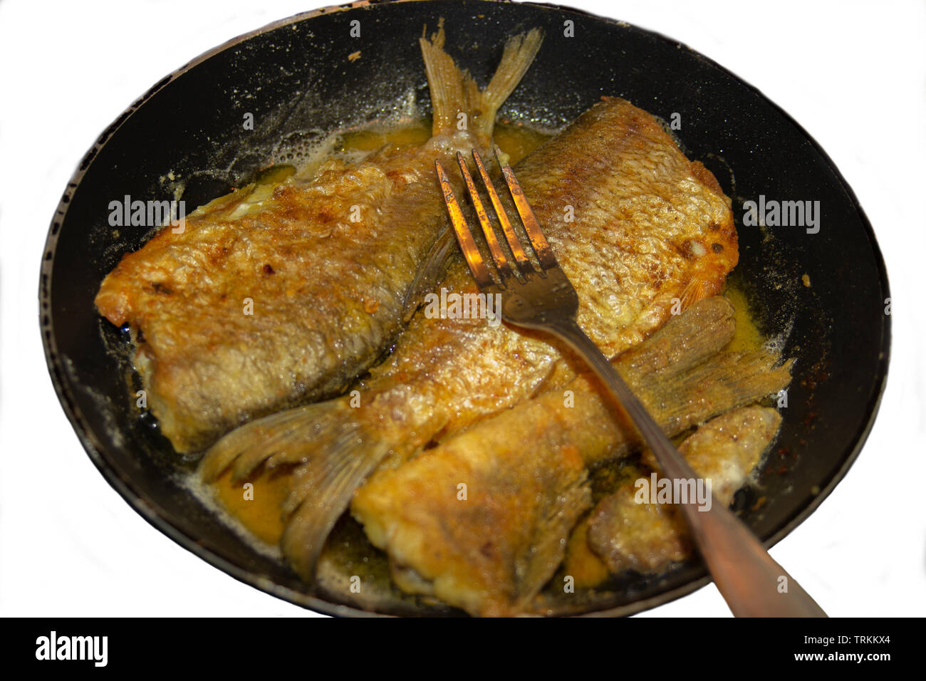 Fried whole fish hi-res stock photography and images - Alamy