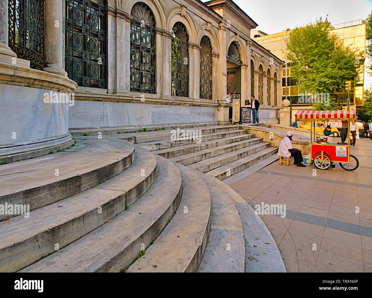 Istanbul food gate hi-res stock photography and images - Alamy