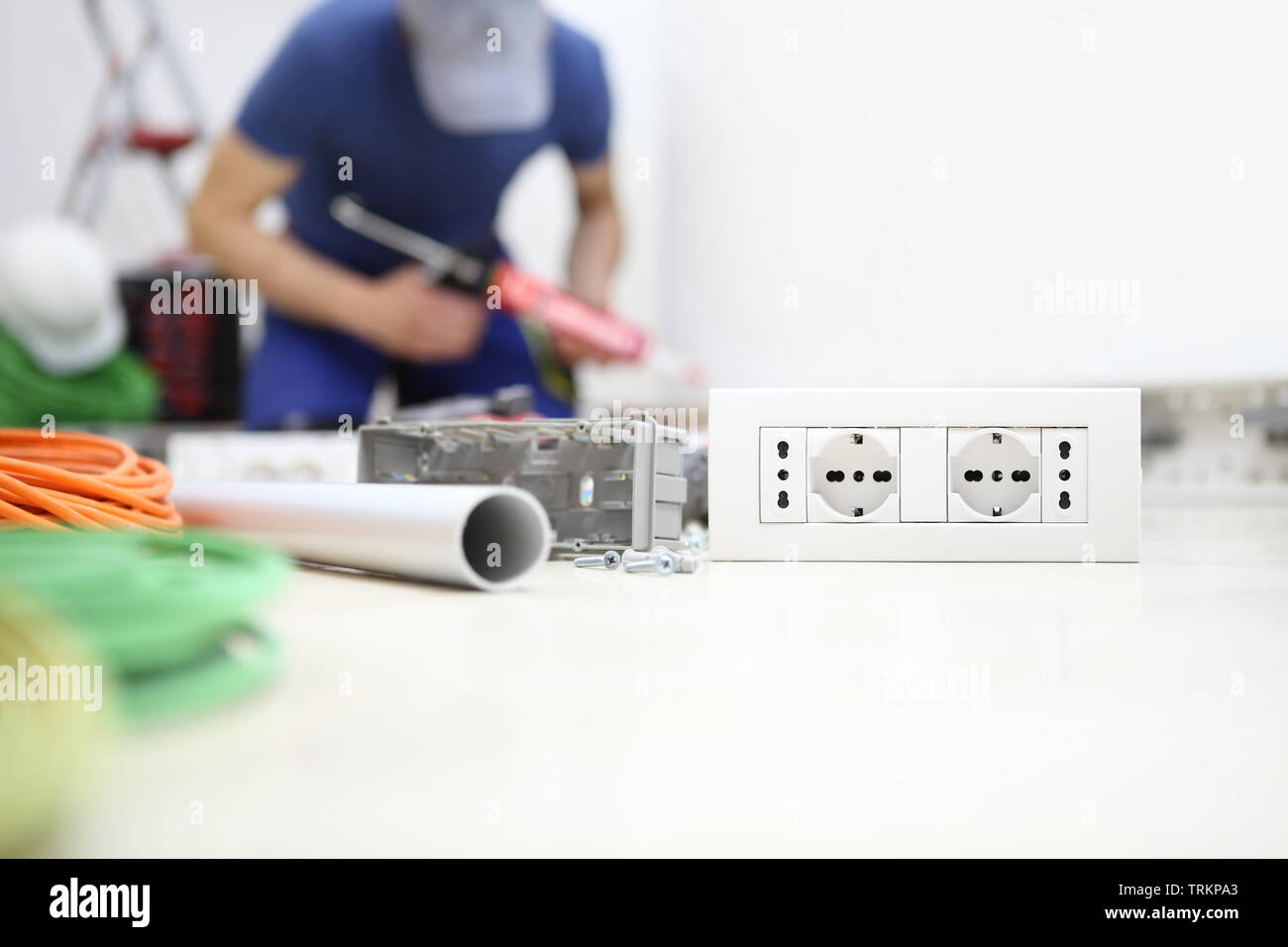 Silicone gun hi-res stock photography and images - Alamy