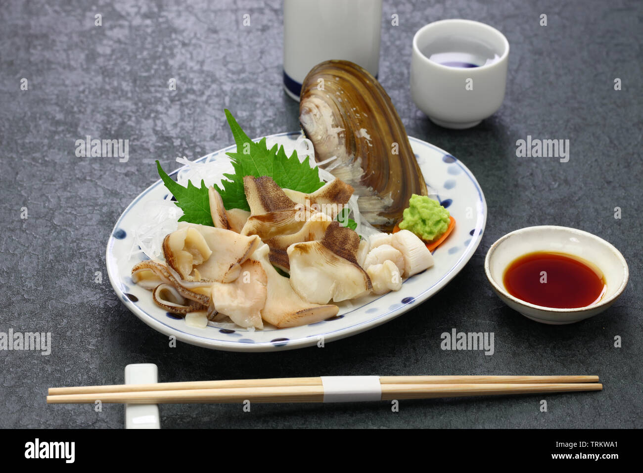 Razor clam siliqua patula shell hi-res stock photography and images - Alamy