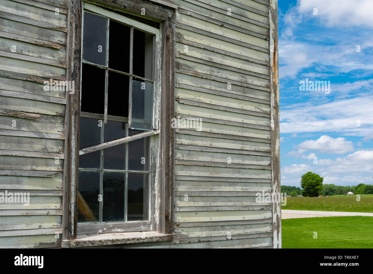 Busted wood texture hi-res stock photography and images - Alamy