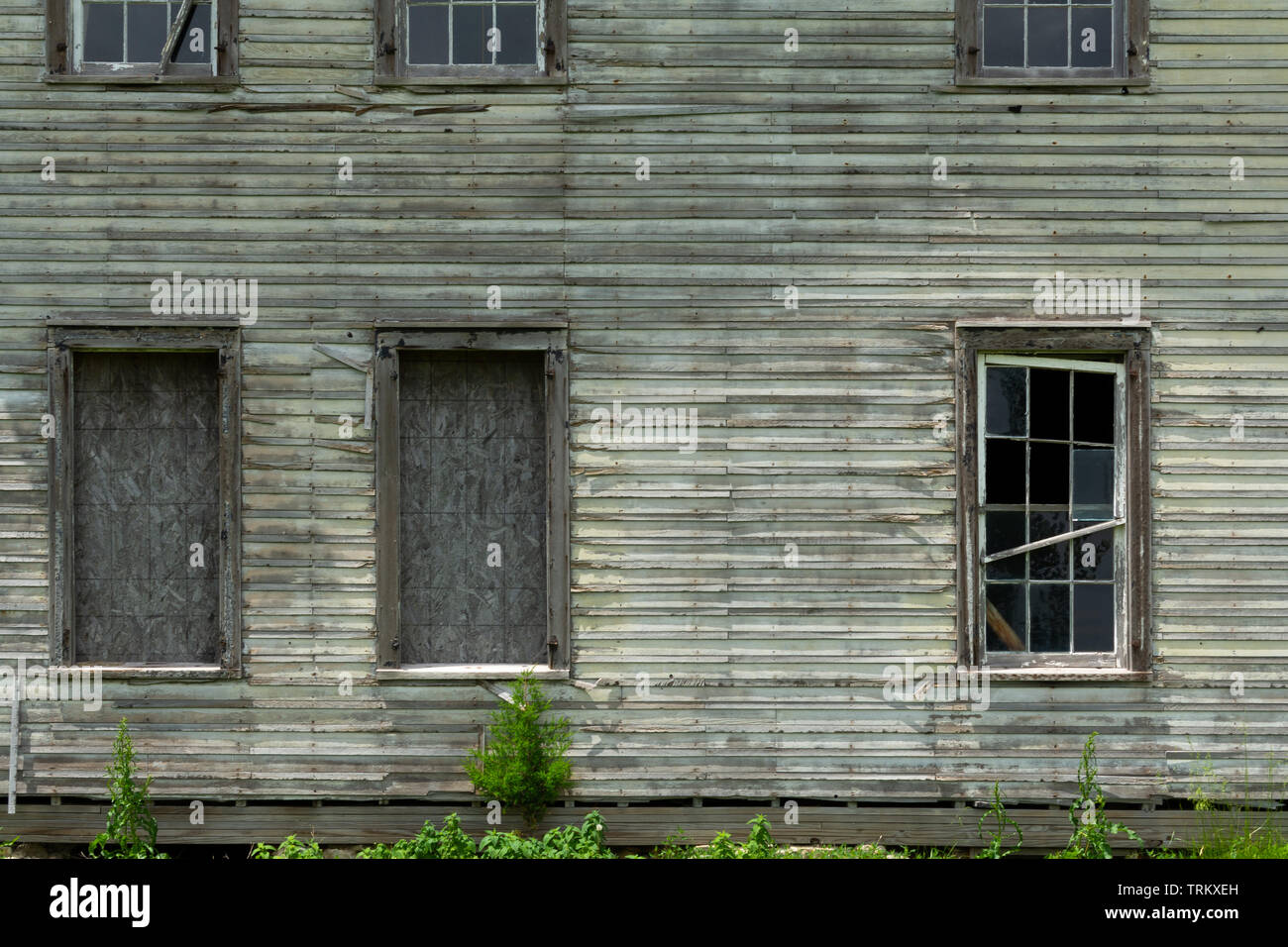 Busted wood texture hi-res stock photography and images - Alamy