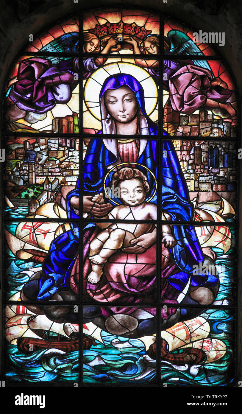 Portugal, Lisbon, Belem, Monastery of Jeronimos, church, interior ...