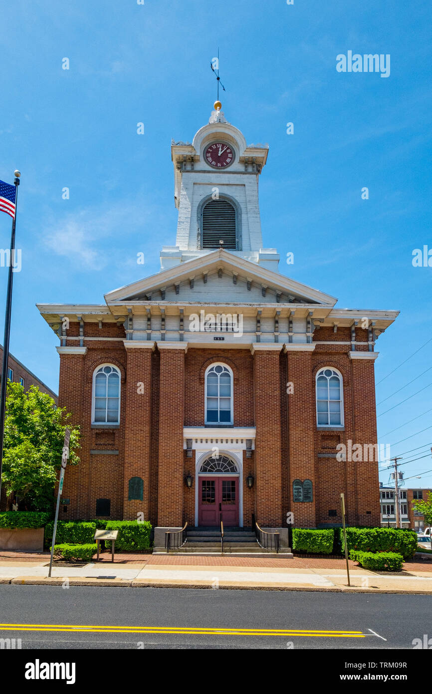 Baltimore italianate architecture hi-res stock photography and images ...