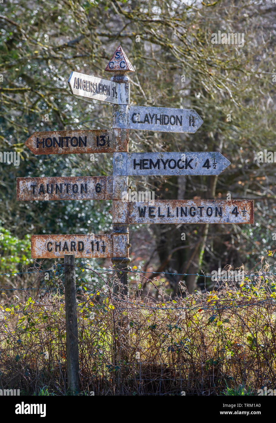 Somerset road sign hi-res stock photography and images - Alamy