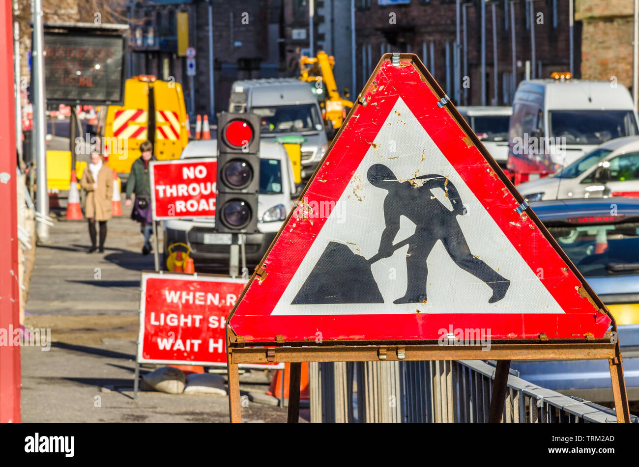 Men at work sign hi-res stock photography and images - Alamy