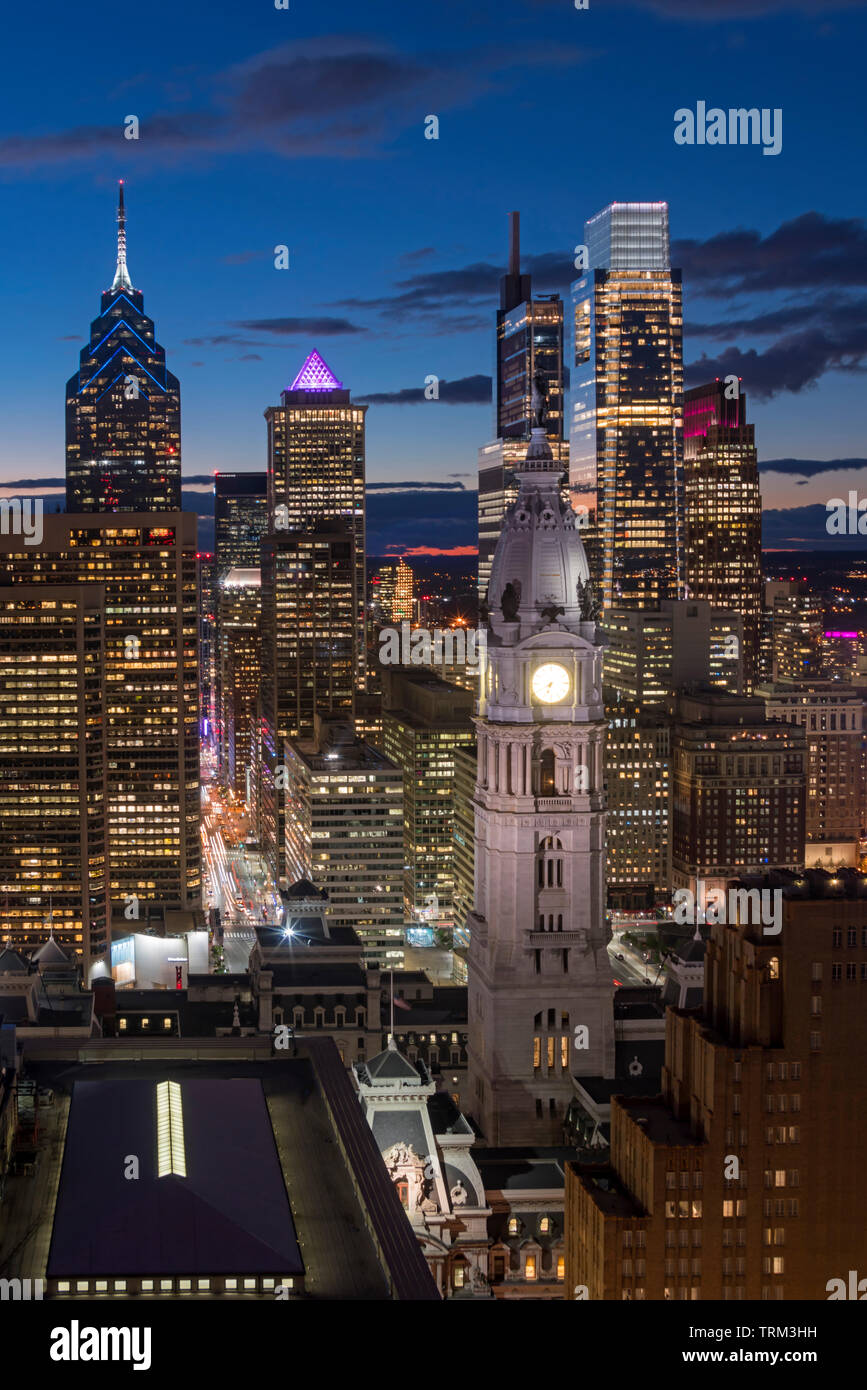 DOWNTOWN SKYLINE PHILADELPHIA PENNSYLVANIA USA Stock Photo - Alamy