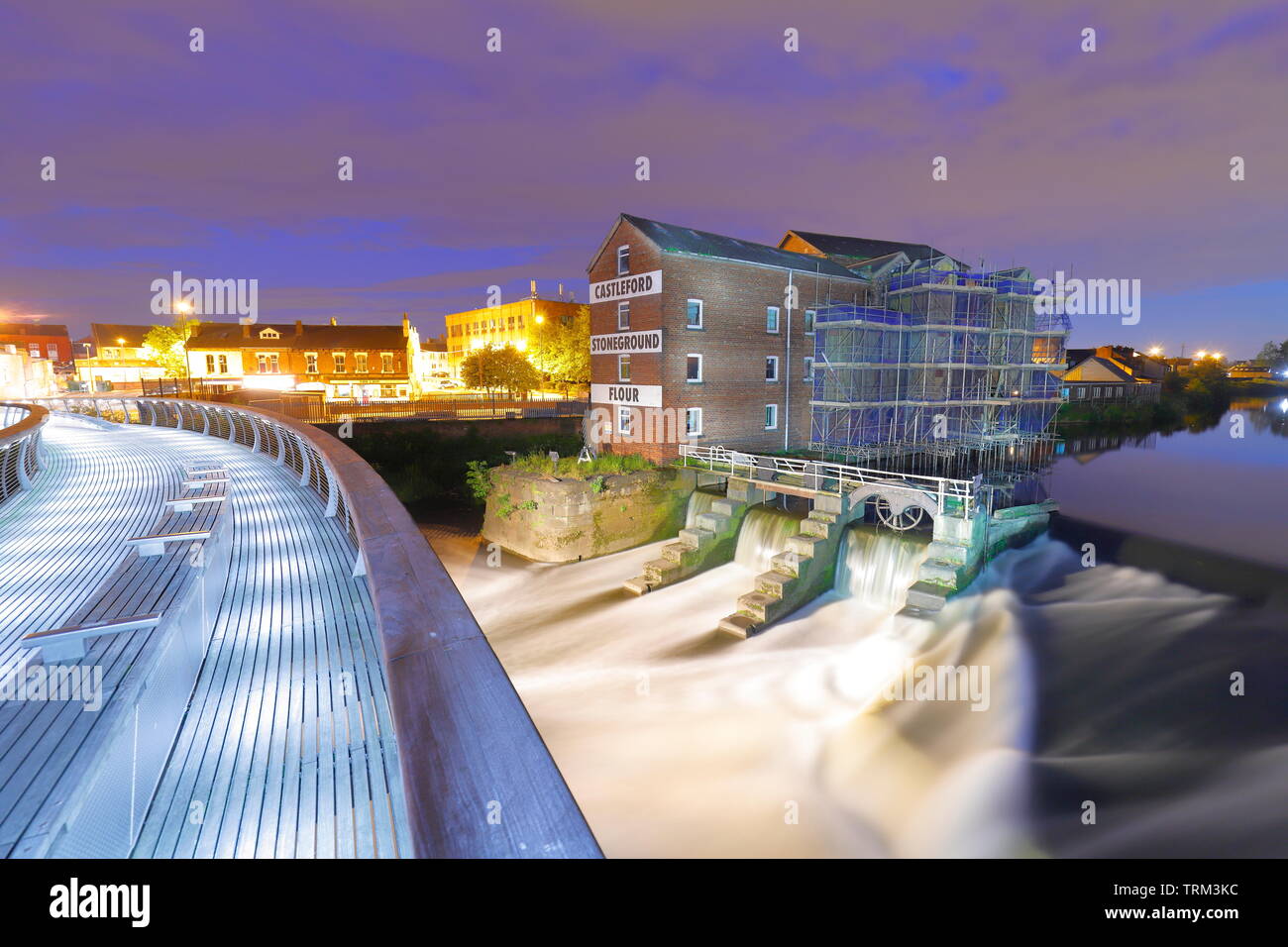 Castleford wheel at night hi-res stock photography and images - Alamy