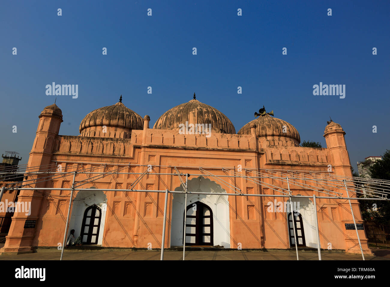 The mosque inside the Lalbag Fort. The Lalbagh Fort or Fort Aurangabad ...