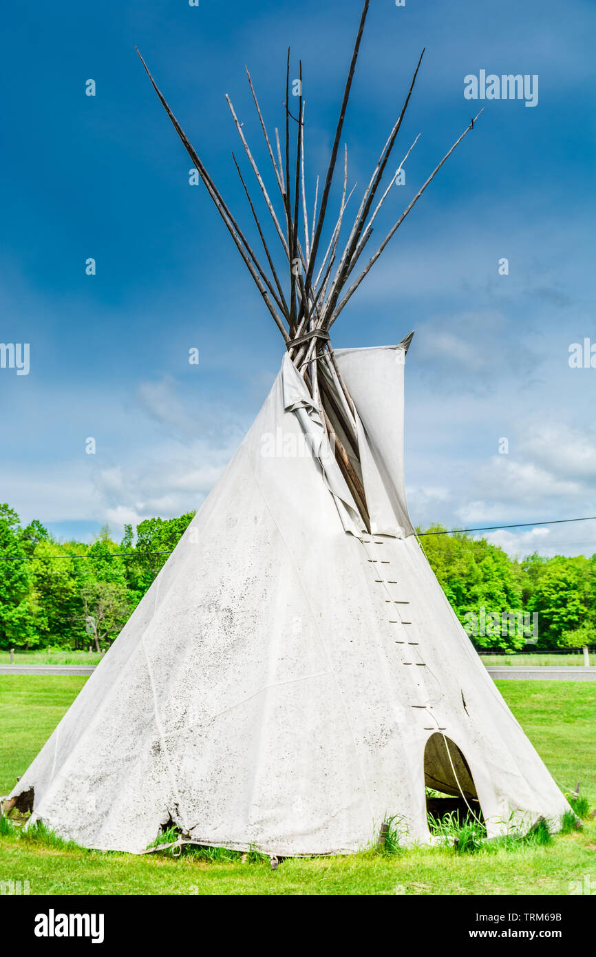 Vintage outpost tipi Stock Photo - Alamy