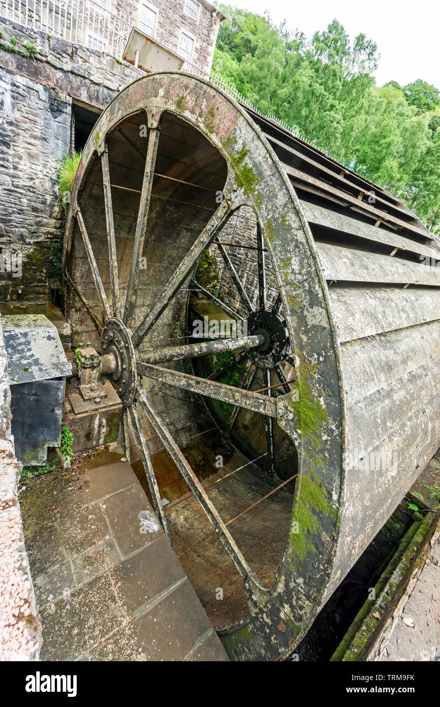 Large water wheel hi-res stock photography and images - Alamy