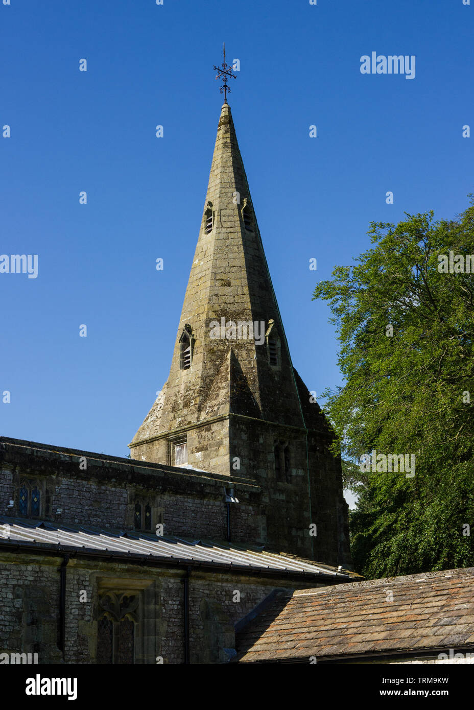 Taddington village derbyshire hi-res stock photography and images - Alamy
