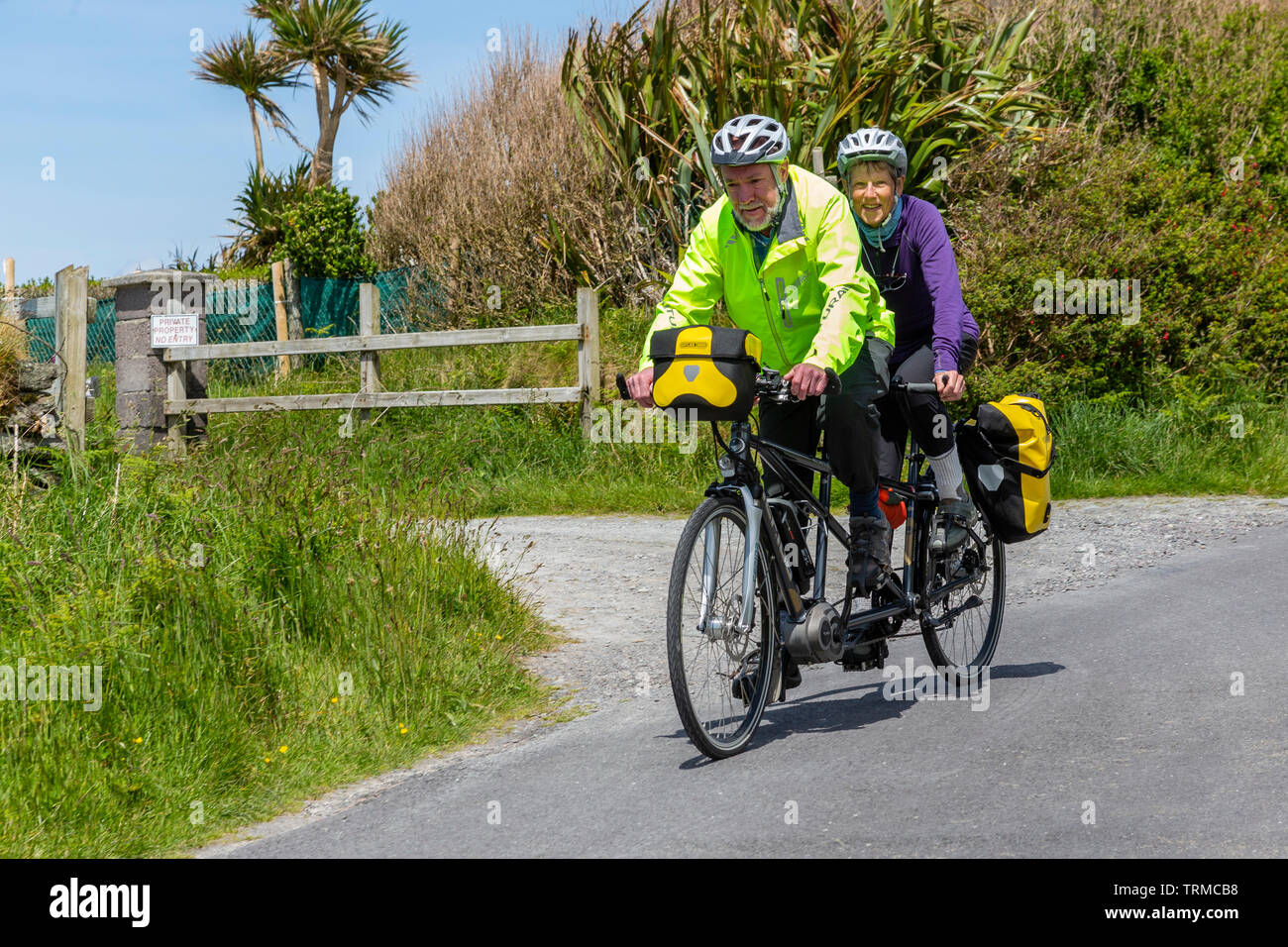 Riding a tandem hi-res stock photography and images - Alamy